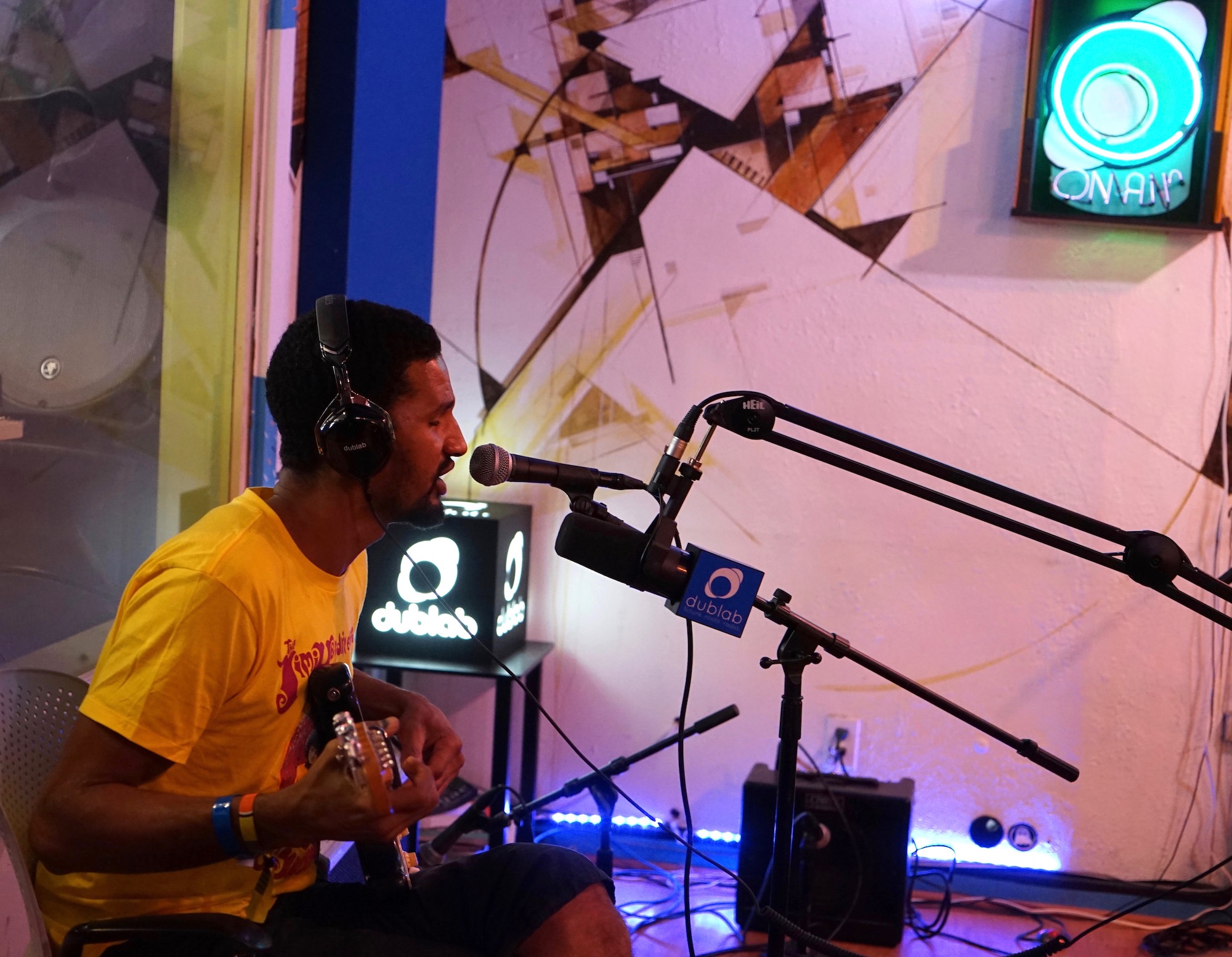 Slayron w/ Mdou Moctar & Christopher Kirkley (Sahel Sounds) — Analogue ...
