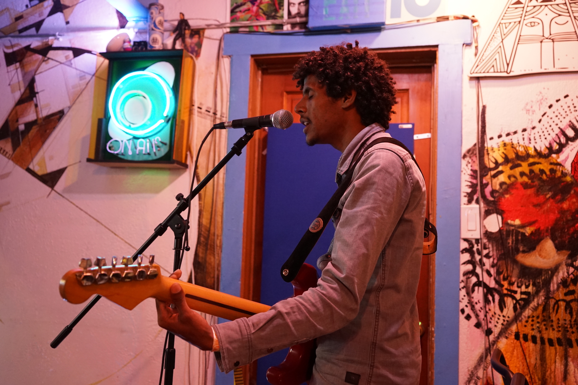 Slayron w/ Mdou Moctar & Christopher Kirkley (Sahel Sounds) — Analogue ...