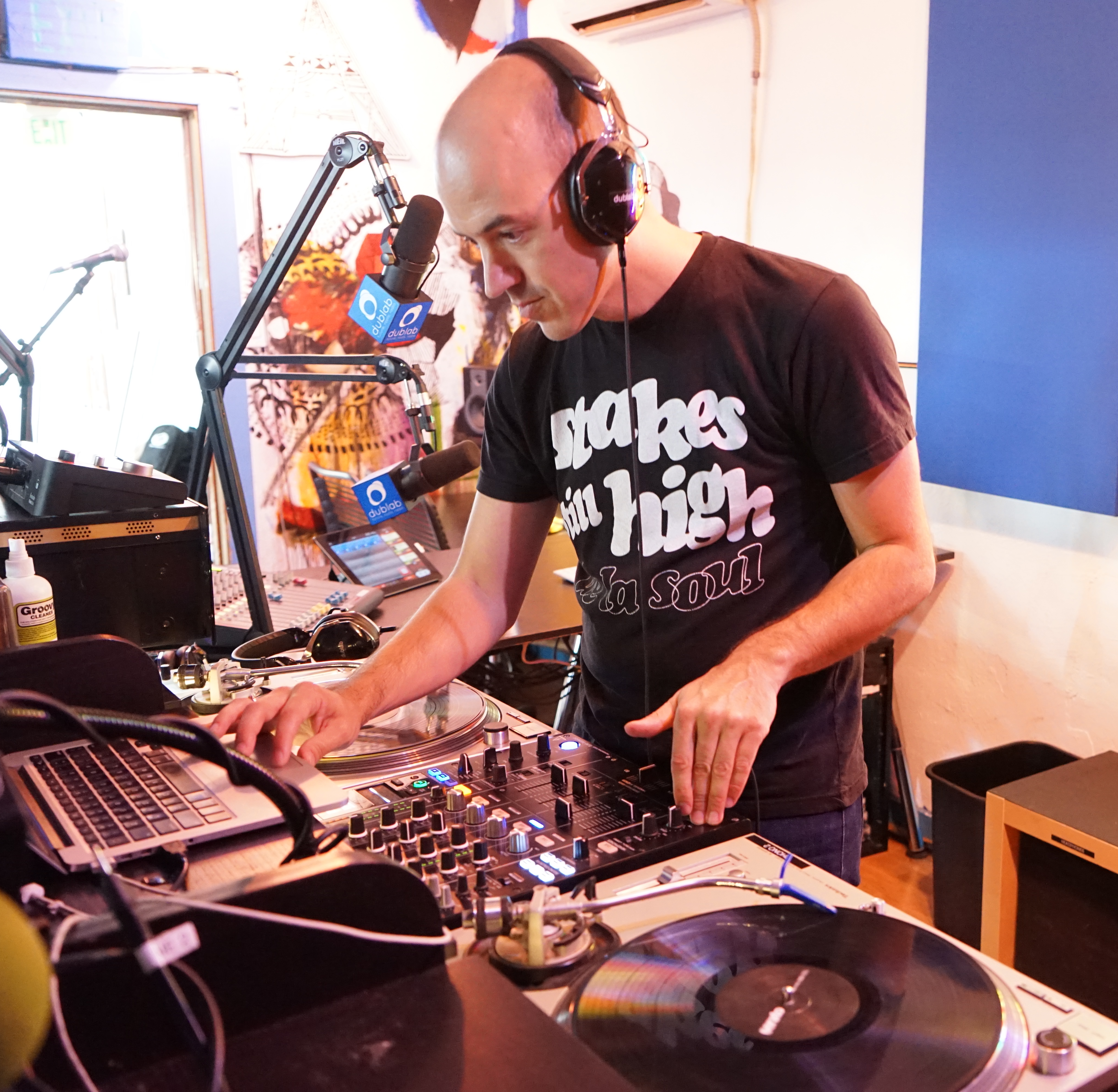 Slayron w/ Mdou Moctar & Christopher Kirkley (Sahel Sounds) — Analogue ...